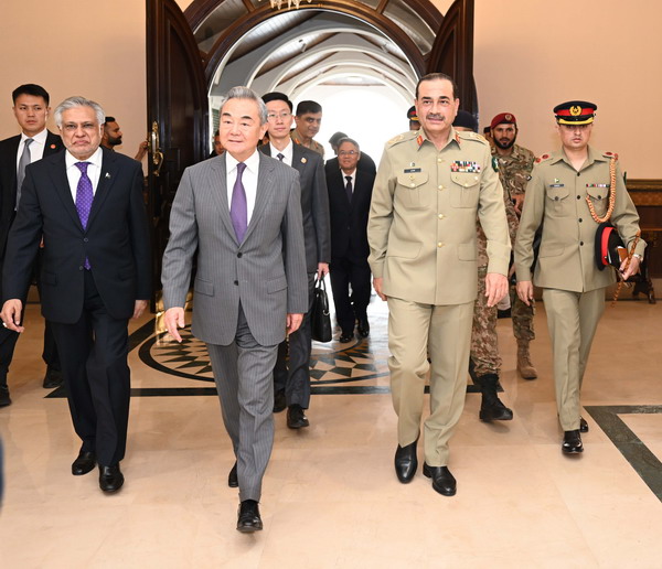 Wang Yi Meets with Pakistani Chief of the Army Staff Syed Asim Munir ...