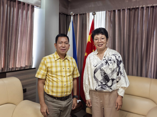 Chinese Consul General in Davao Zhao Xiuzhen Meets with the Mayor of ...