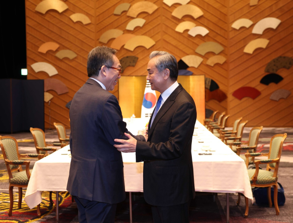 Wang Yi Meets with ROK Foreign Minister Cho Tae-yul_Ministry of Foreign ...