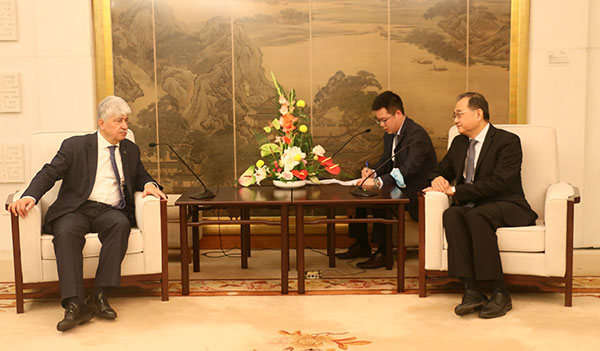 Vice Foreign Minister Deng Li Meets with General Secretary of the ...