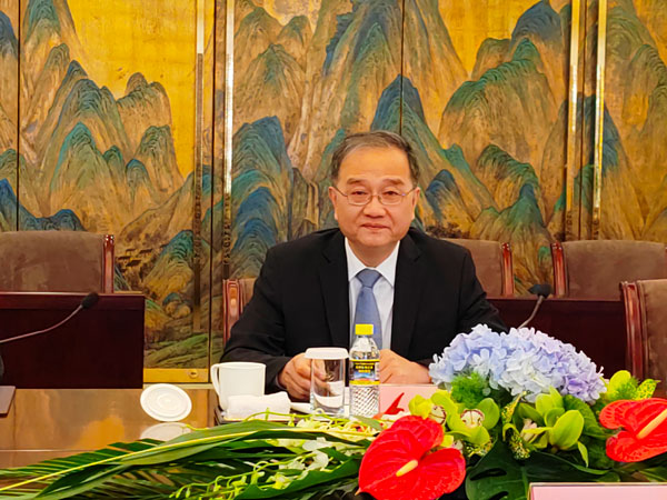 Vice Foreign Minister Deng Li and Deputy Minister of International ...