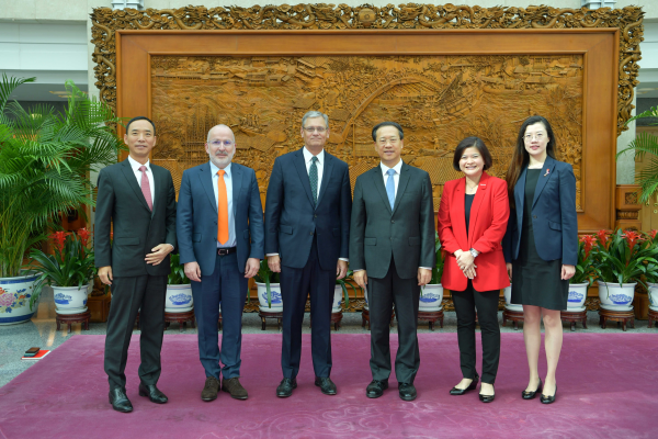 Vice Foreign Minister Ma Zhaoxu Meets with Senior Vice President of ...