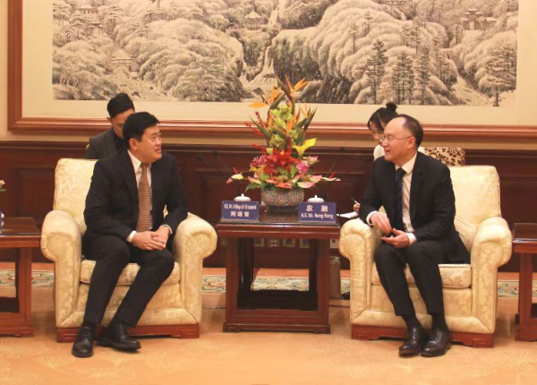 Assistant Foreign Minister Nong Rong Meets with Thai Ambassador to ...