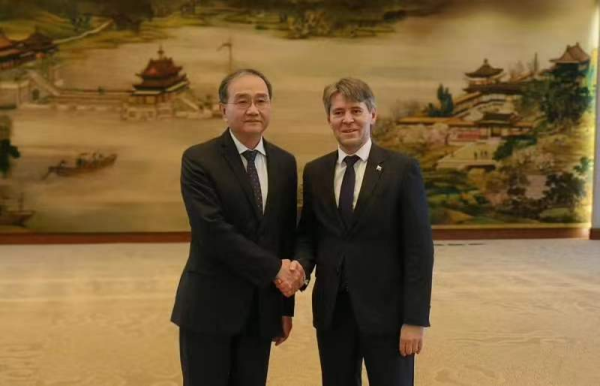 Vice Foreign Minister Deng Li Holds Political Consultations with State ...