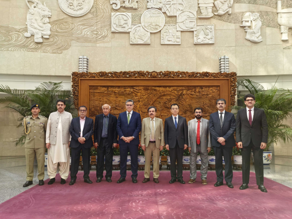 Assistant Foreign Minister Liu Bin Meets with Governor of Balochistan ...