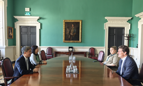 Chinese Ambassador to Ireland He Xiangdong Meets with Minister Eamon ...